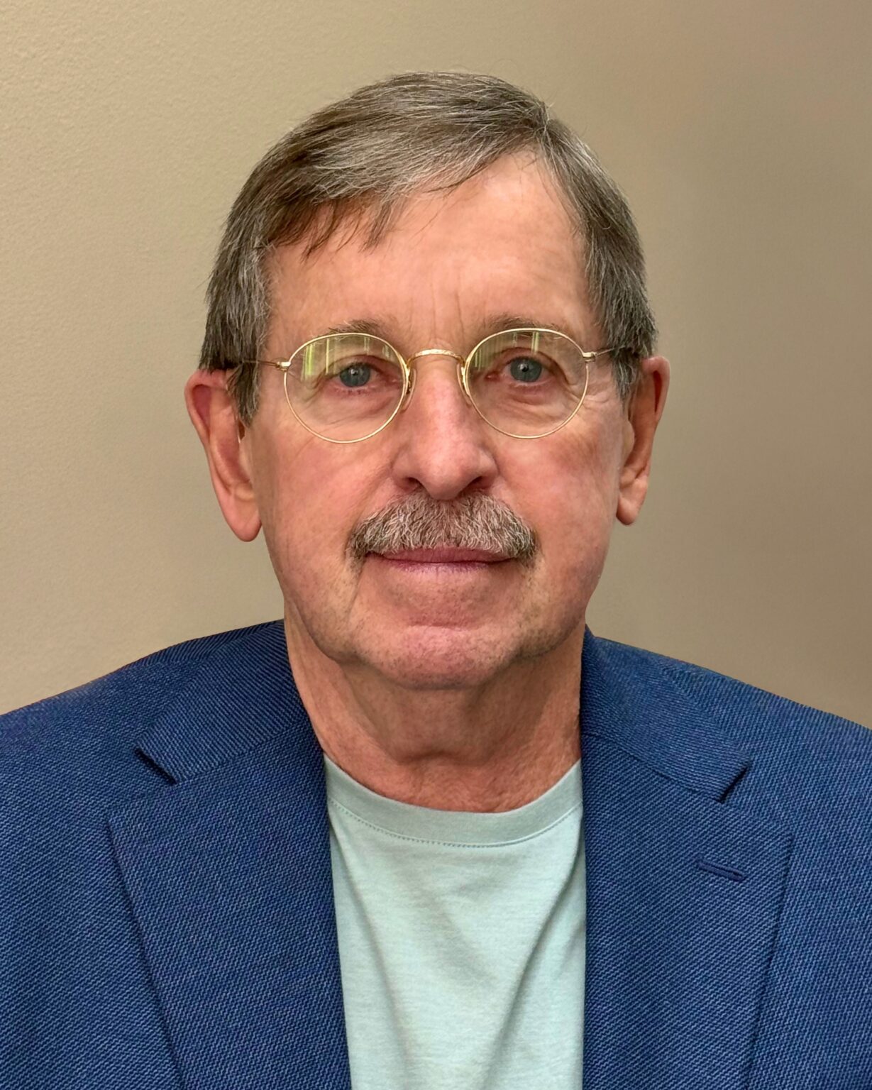 Bruce Hubbard MD.